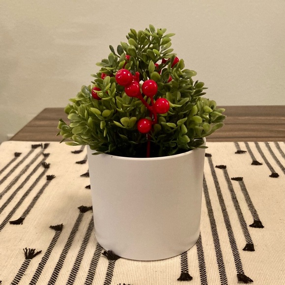 Threshold | Holiday | Threshold Holly Arrangement | Poshmark